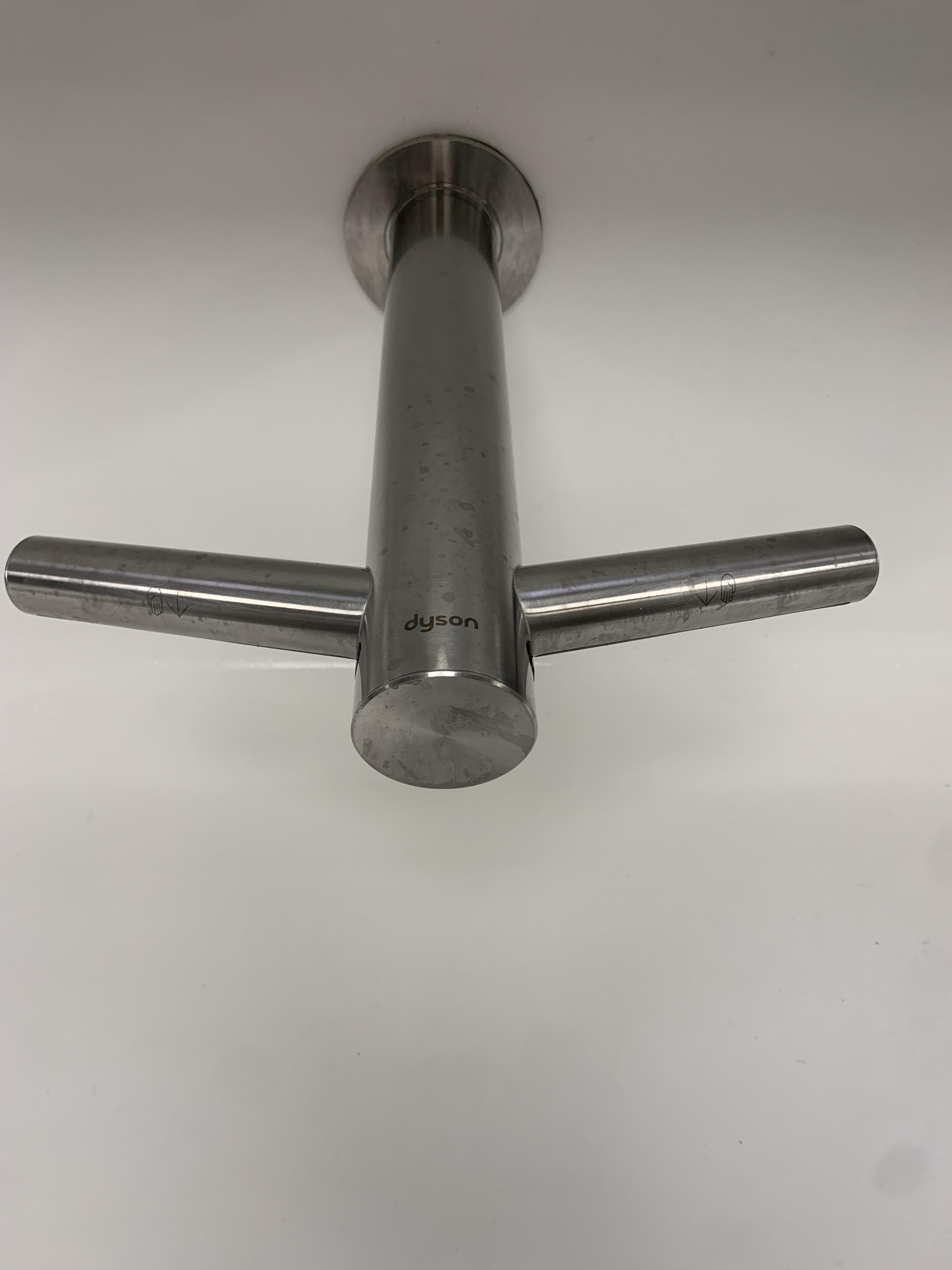 Faucet AND Dryer | Scrolller