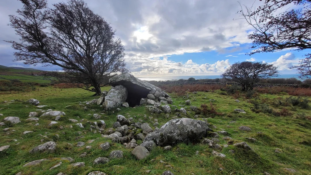 Cors Y Gedol Neolithic Cromlech - North Wales | Scrolller