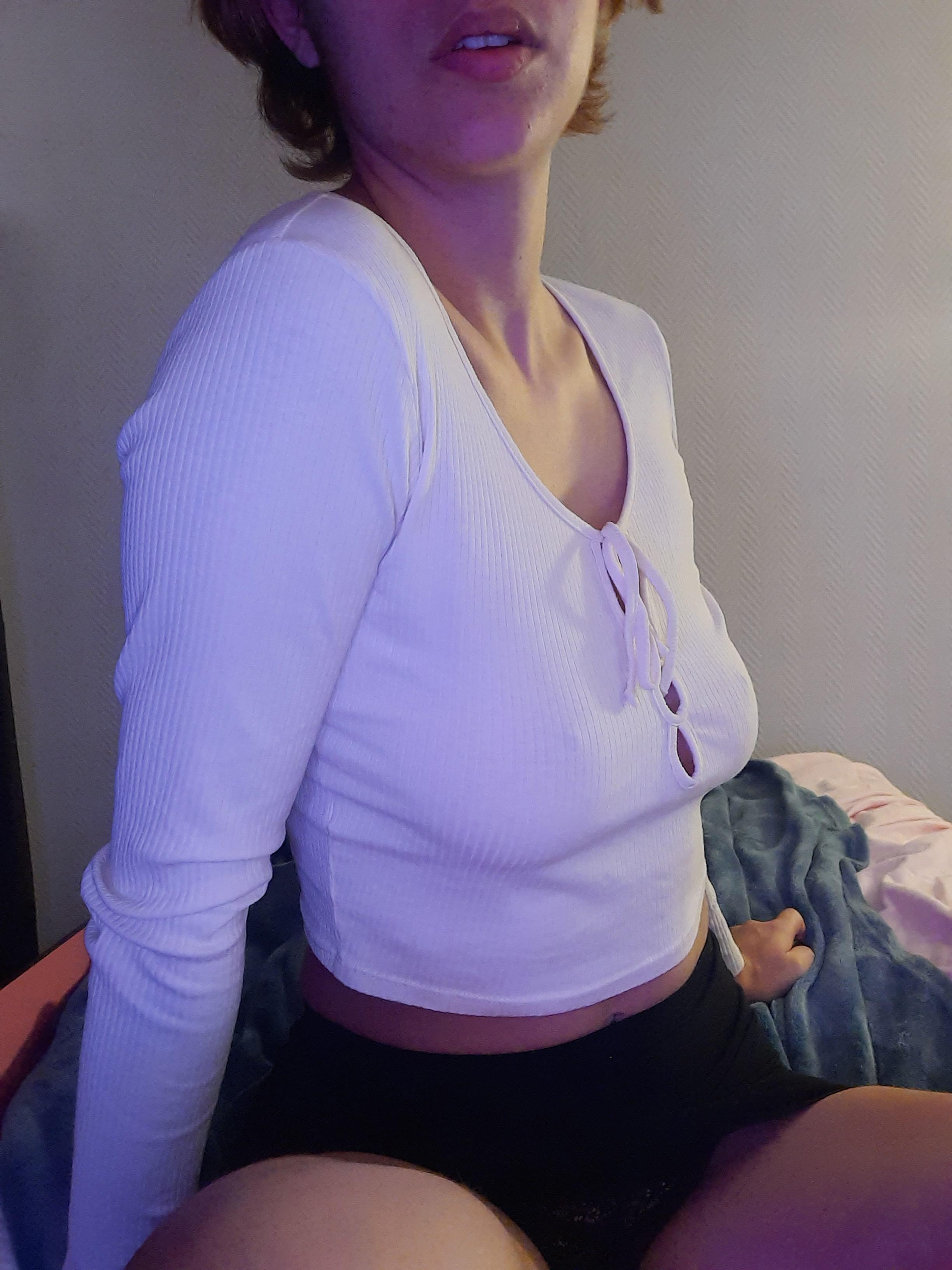 Hi everybody :) first publication here | Scrolller