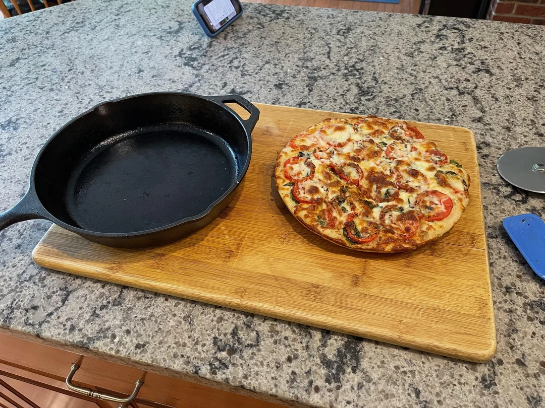 Sunday night pizza | Scrolller