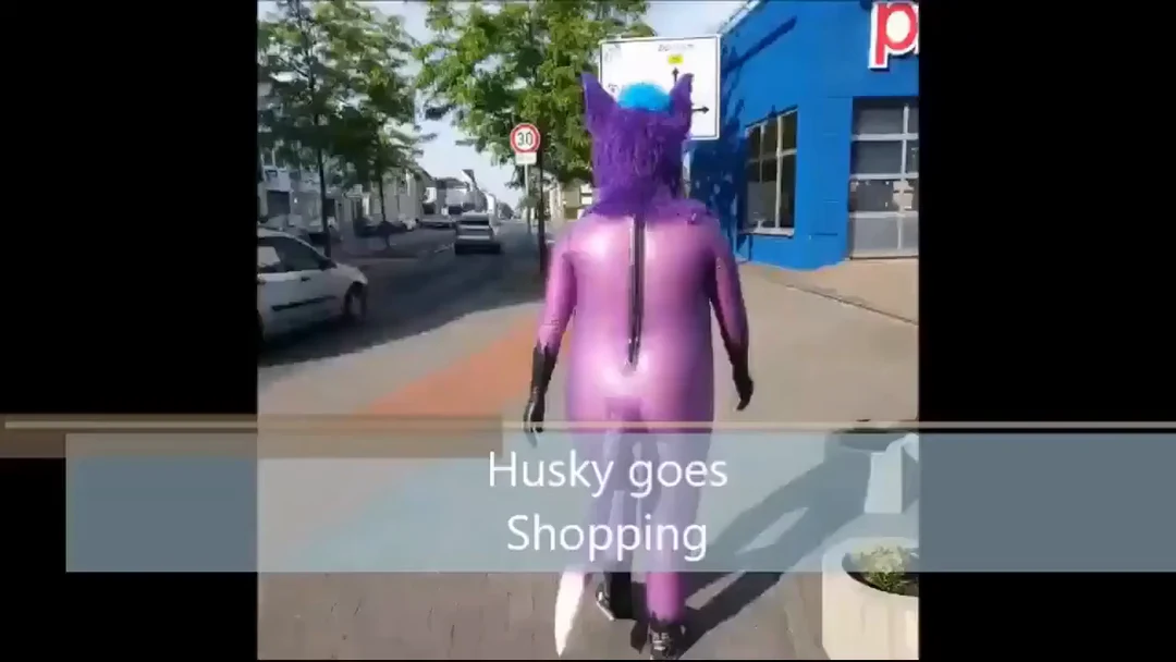 oddly wholesome hol up | Scrolller