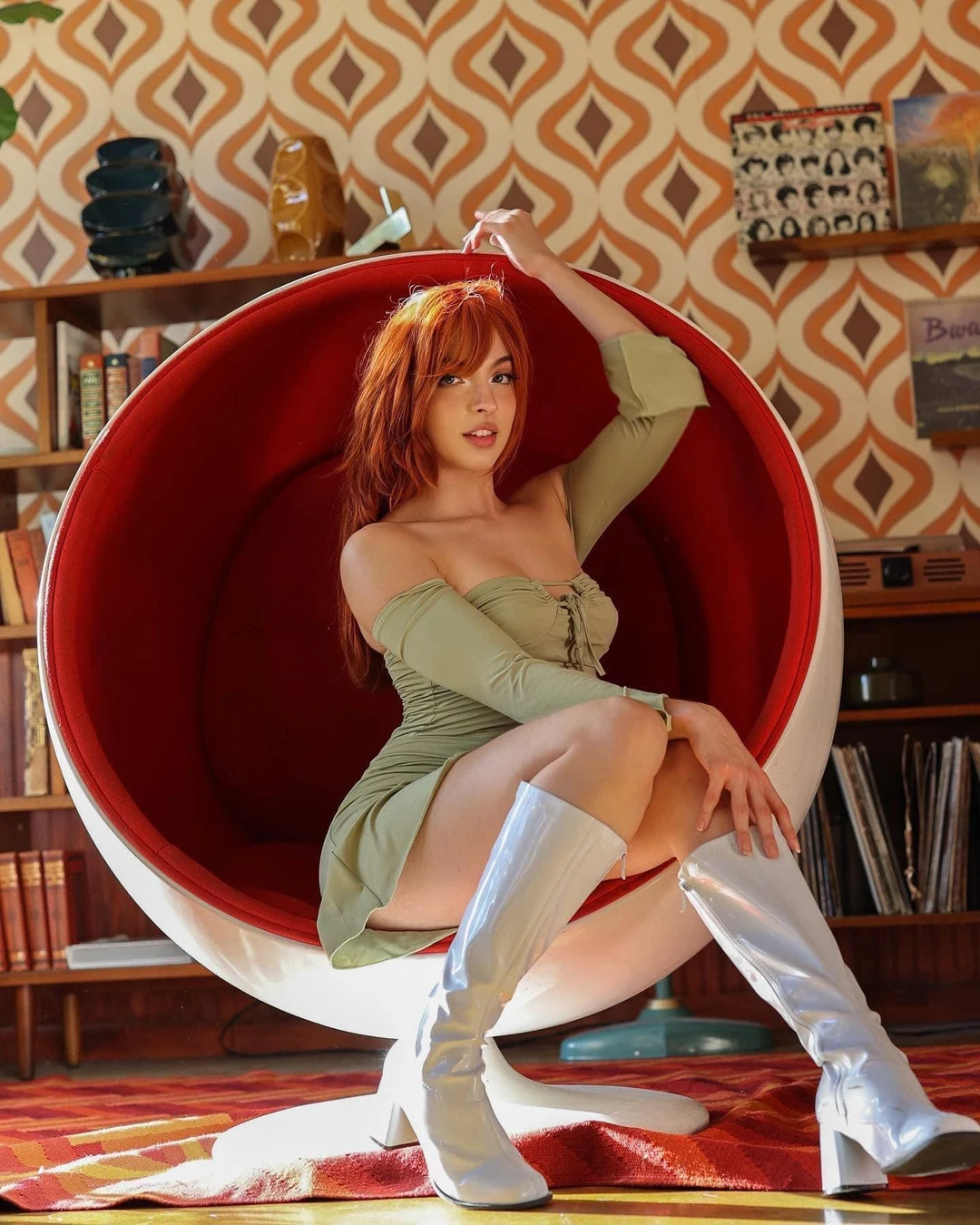 Bri Torres | Scrolller