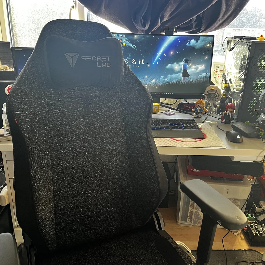 #Secretlab Titan Evo :) | Scrolller