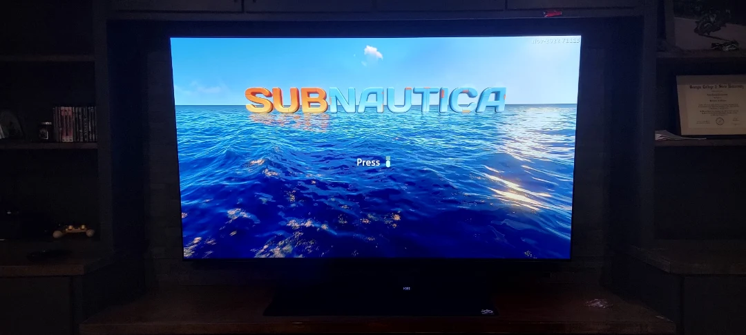 First time playthrough on the 77" C2 | Scrolller