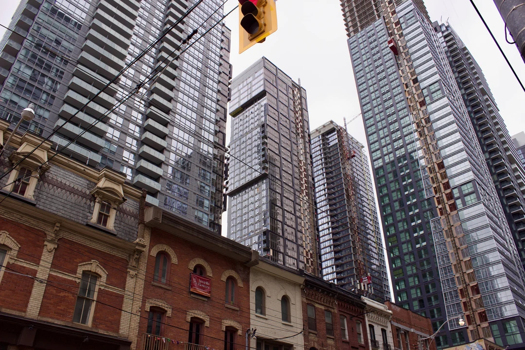 Toronto Rising | Scrolller