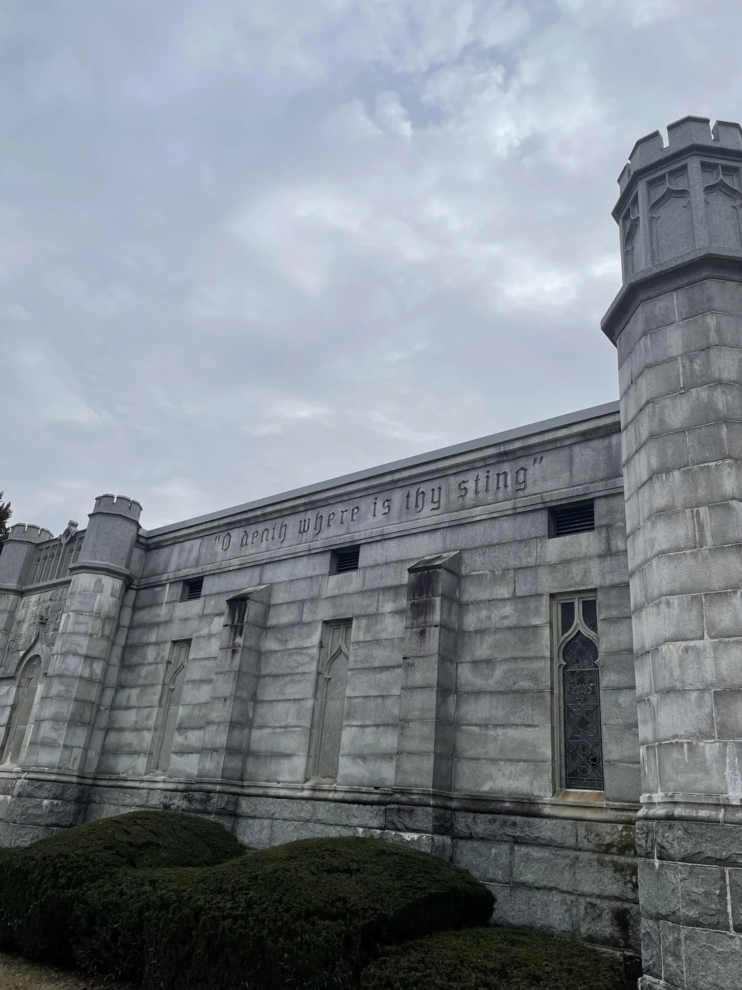 Memorial building | Scrolller