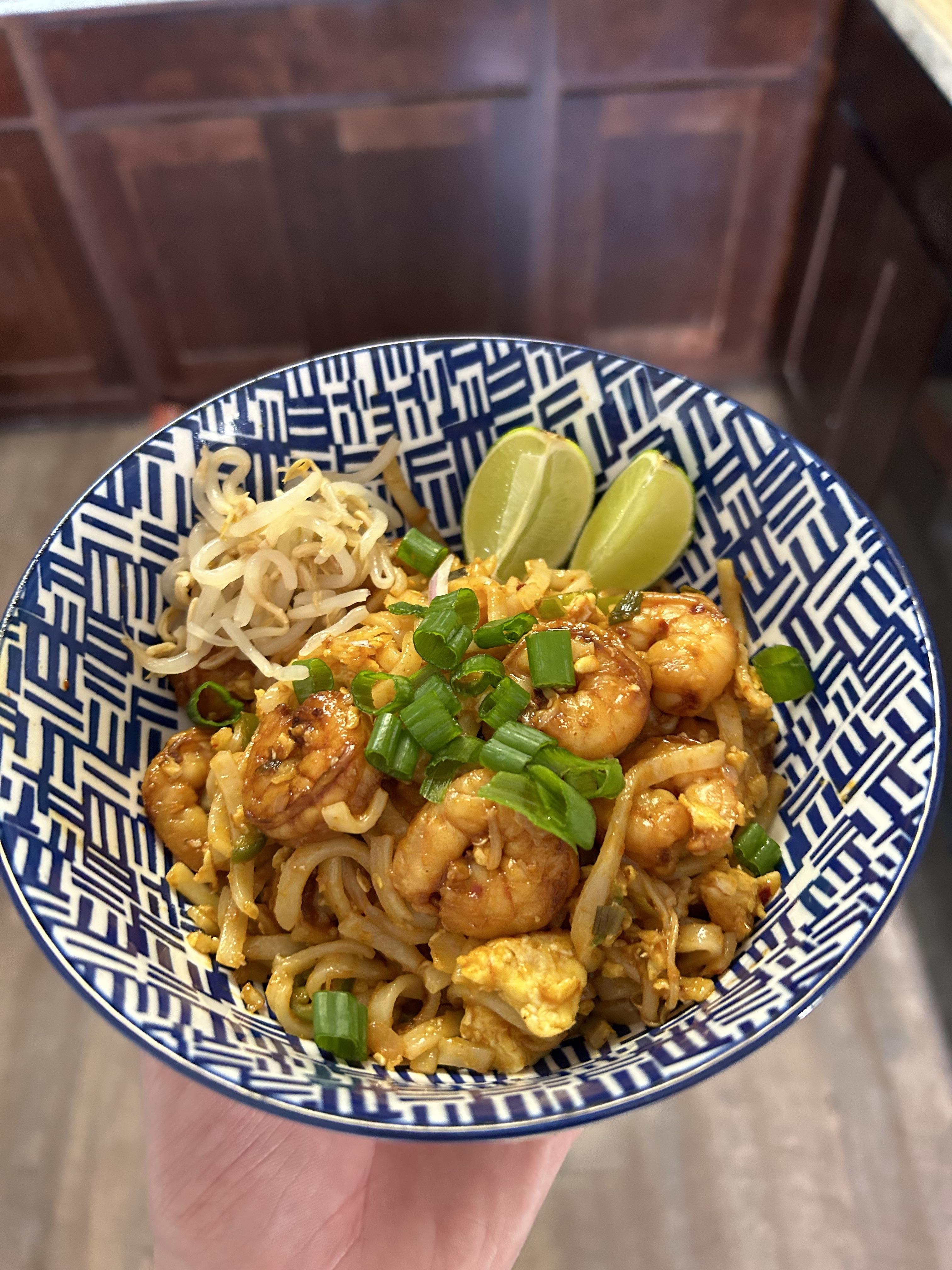 [Homemade] Shrimp Pad Thai | Scrolller