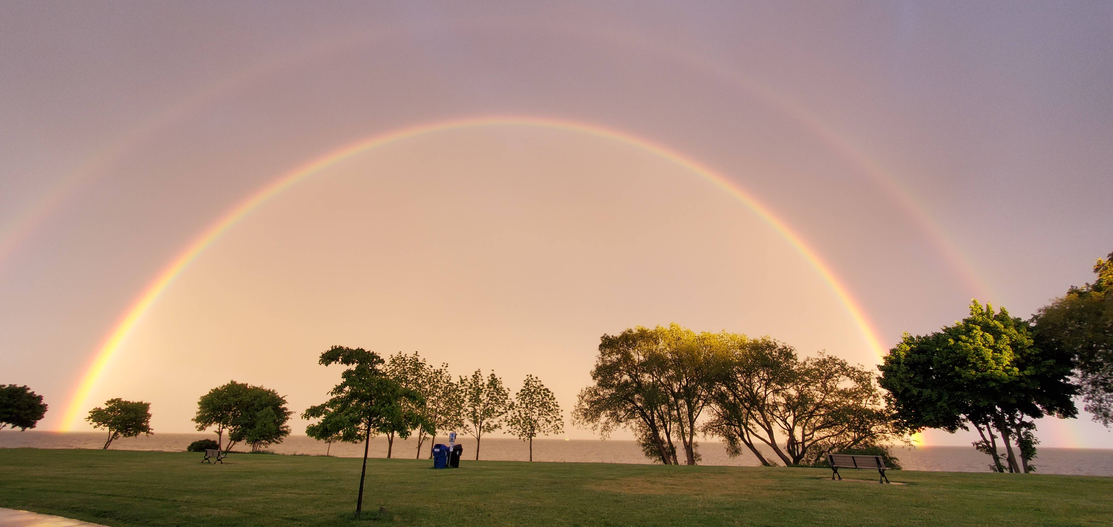 Double rainbow in Toronto. | Scrolller