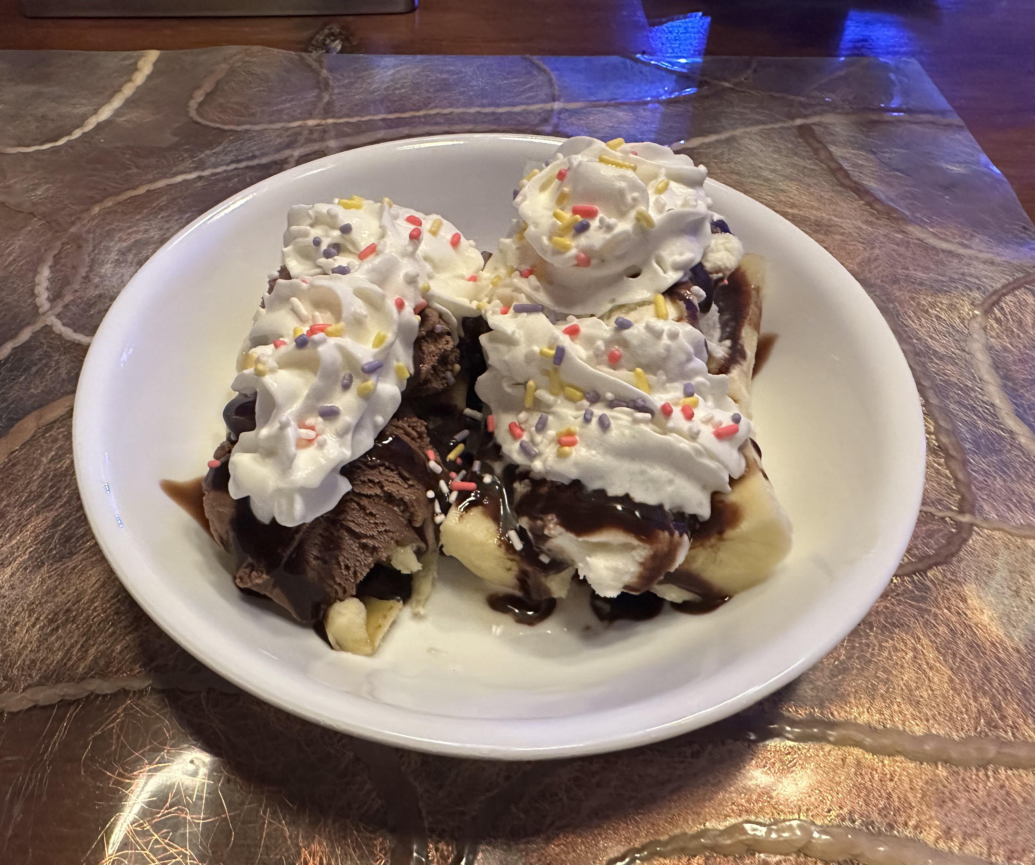 Banana Split | Scrolller