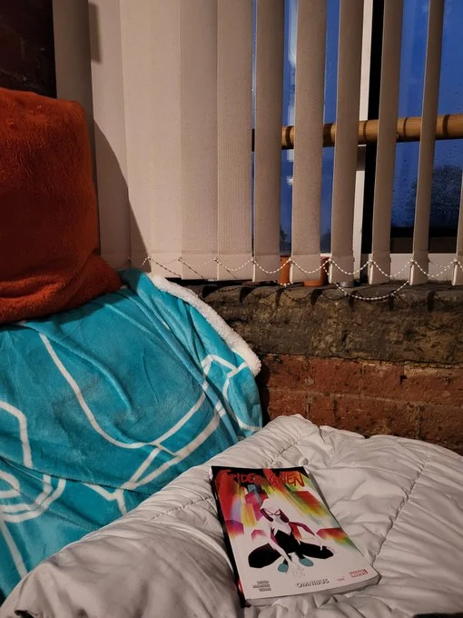 My cozy place for when it's raining | Scrolller