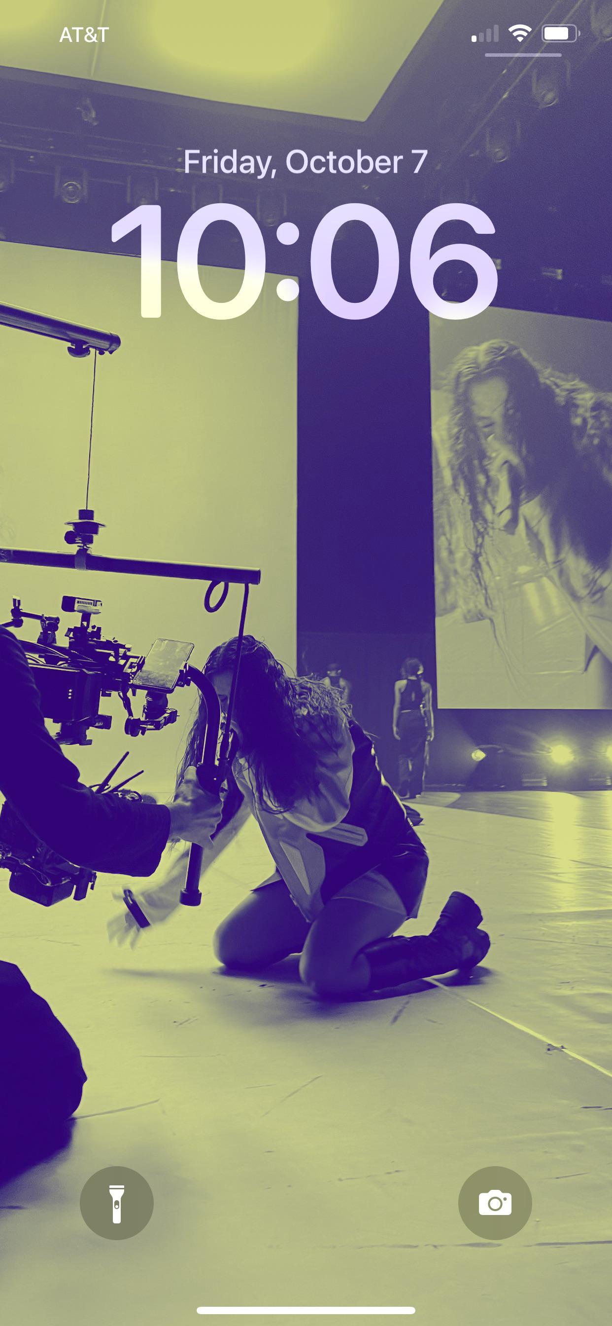 New phone background | Scrolller