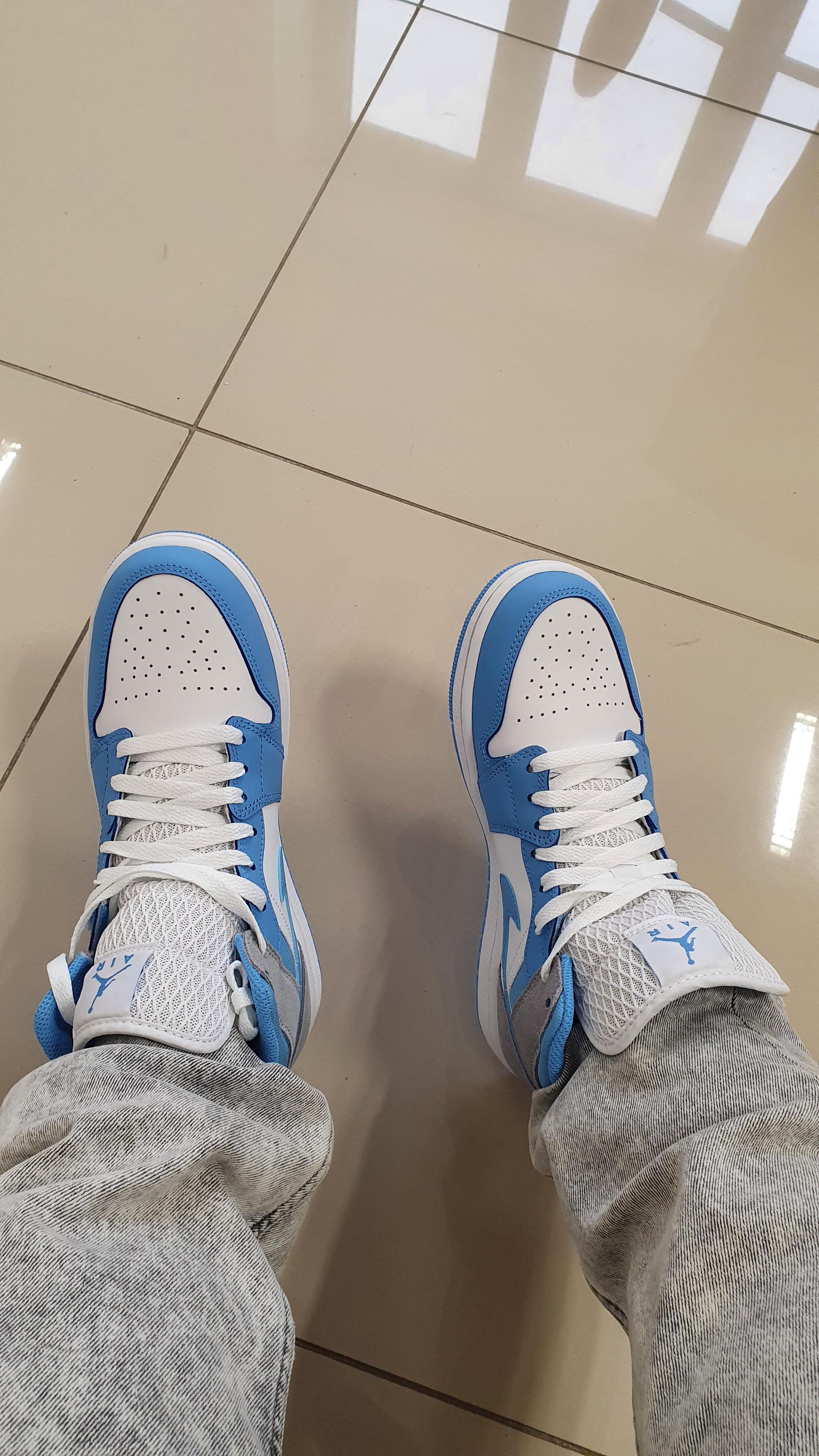 Fresh J1 MiD UNC | Scrolller