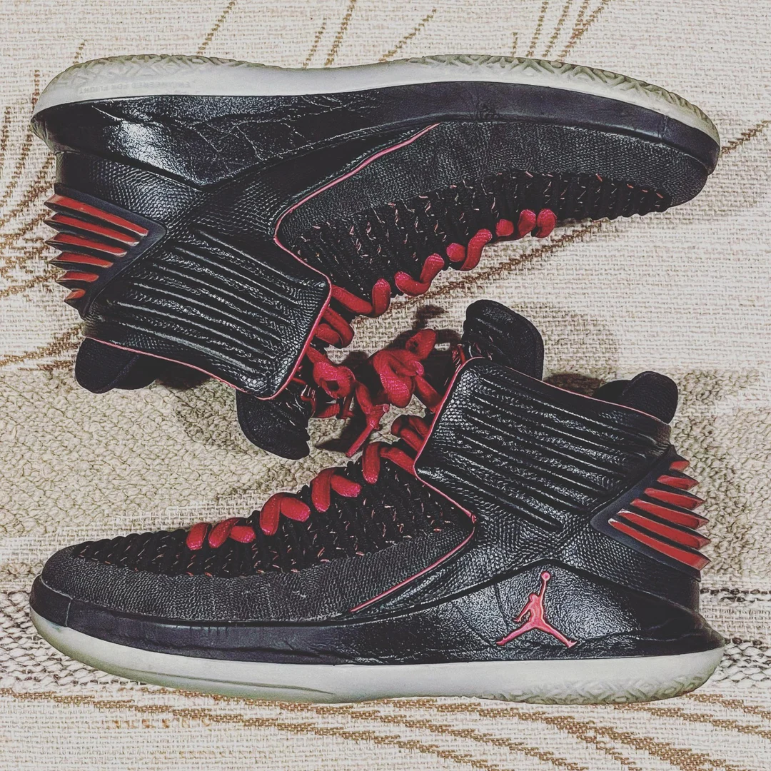 Jordan 32 lace swap | Scrolller
