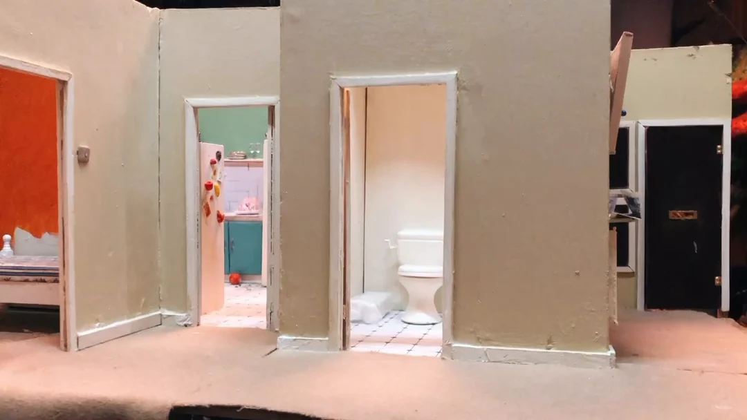Peep Show Flat Miniature diorama! | Scrolller