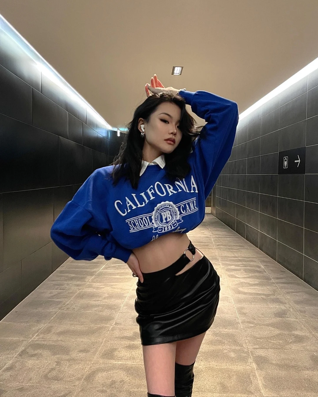 Tight waist | Scrolller