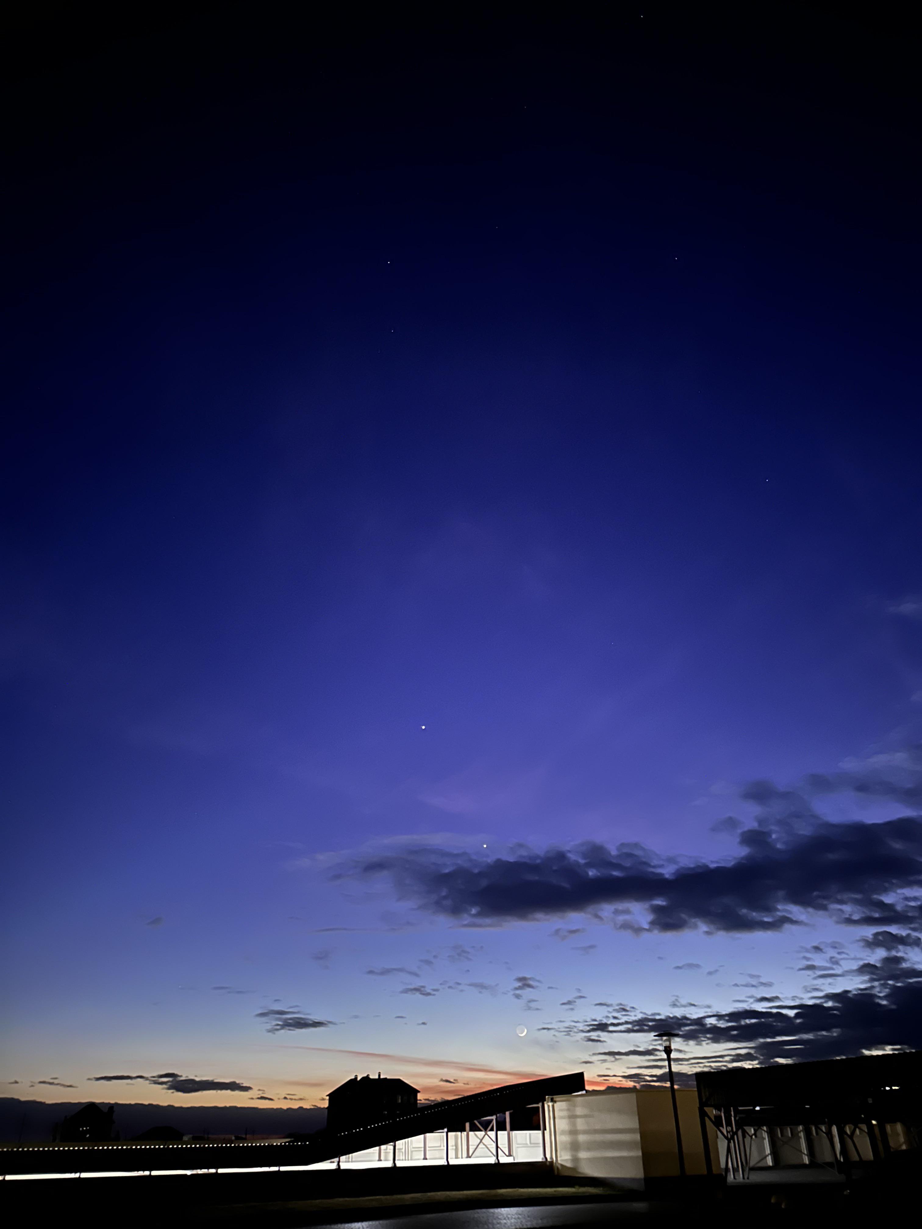 New Moon, Venus and Jupiter | Scrolller