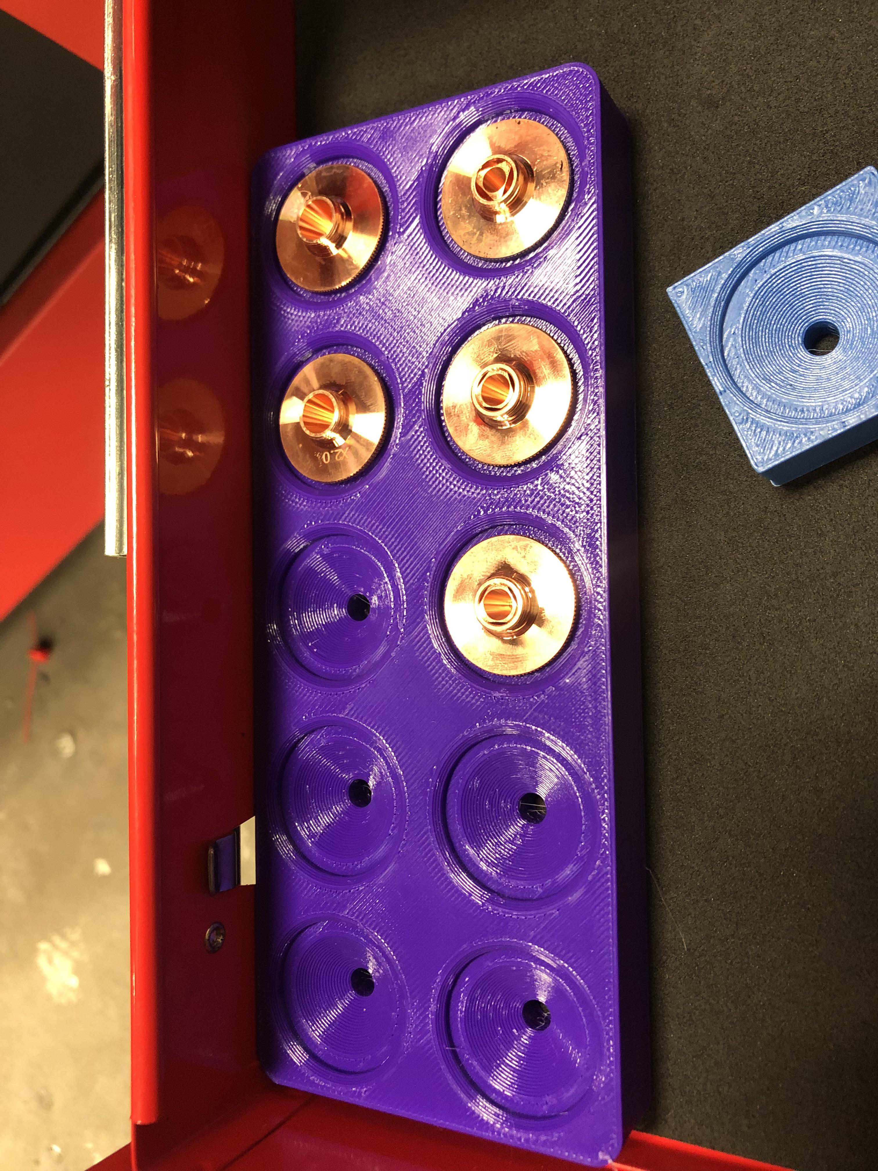 Laser cutter nozzle holder | Scrolller