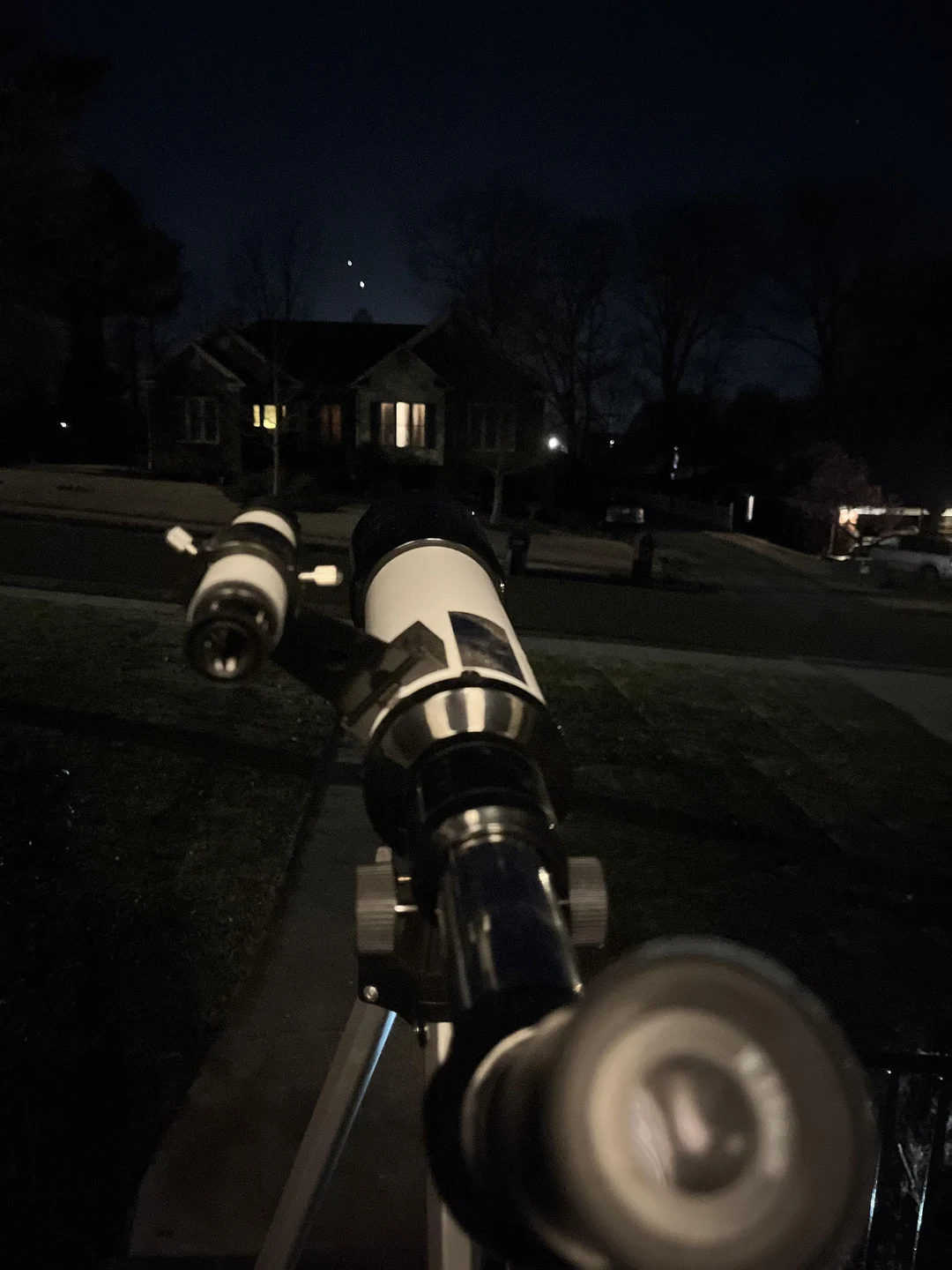 Jupiter and Venus setting to the West | Scrolller