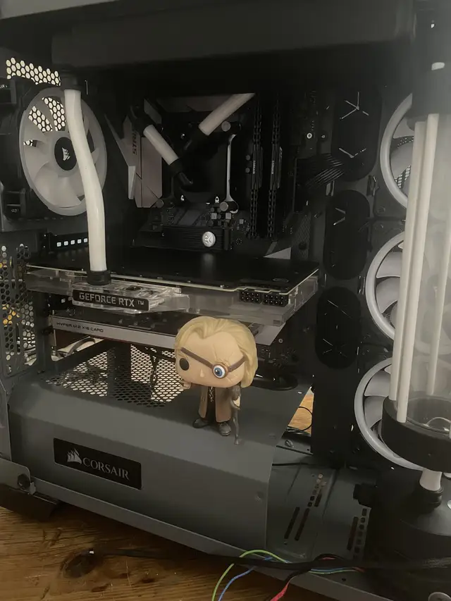 GPU sag solved | Scrolller