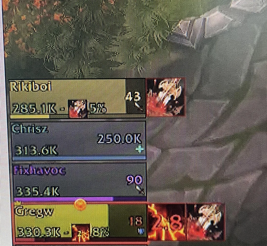 Anyone know what raid frame addon this is? | Scrolller