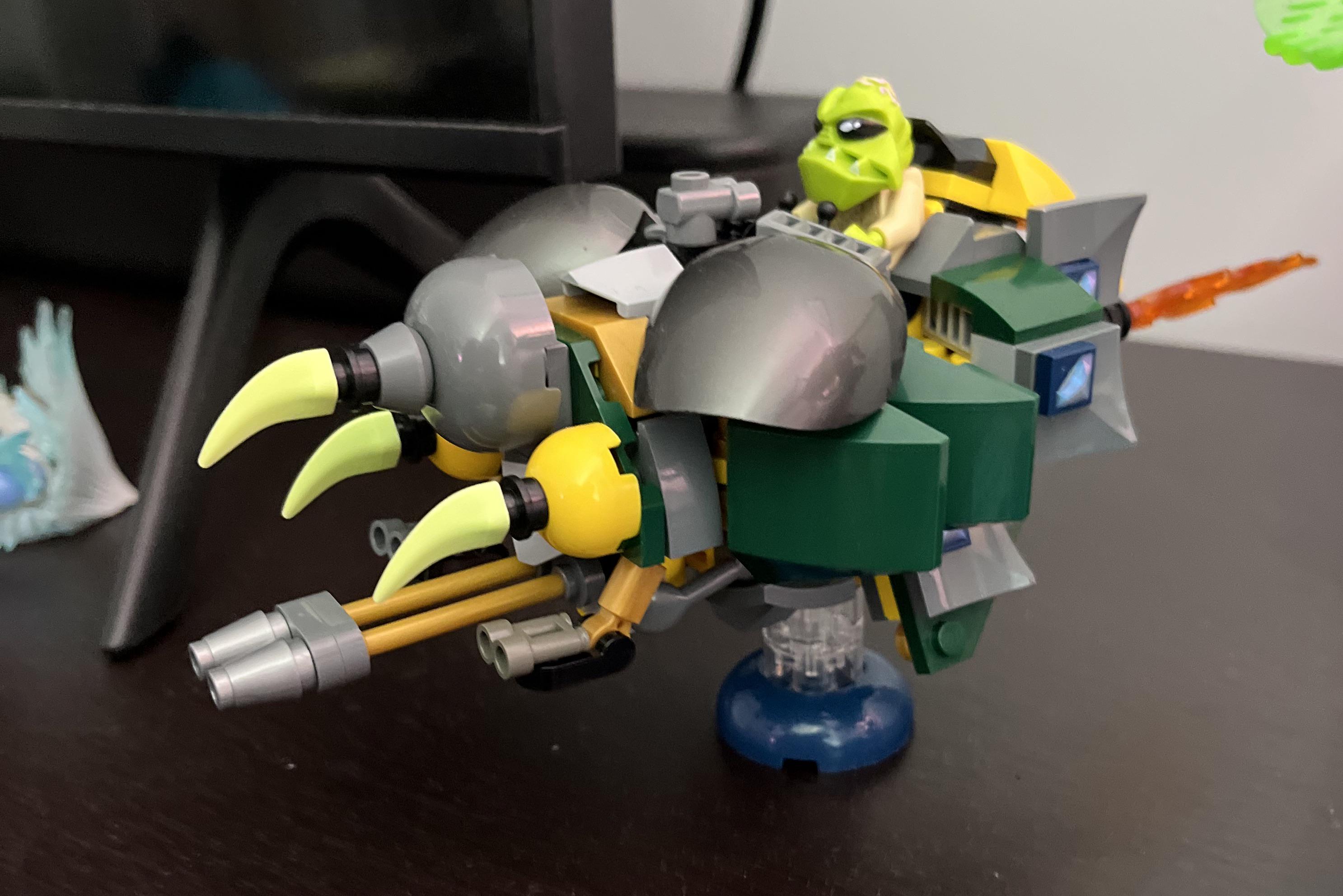 Little space ship build MOC | Scrolller