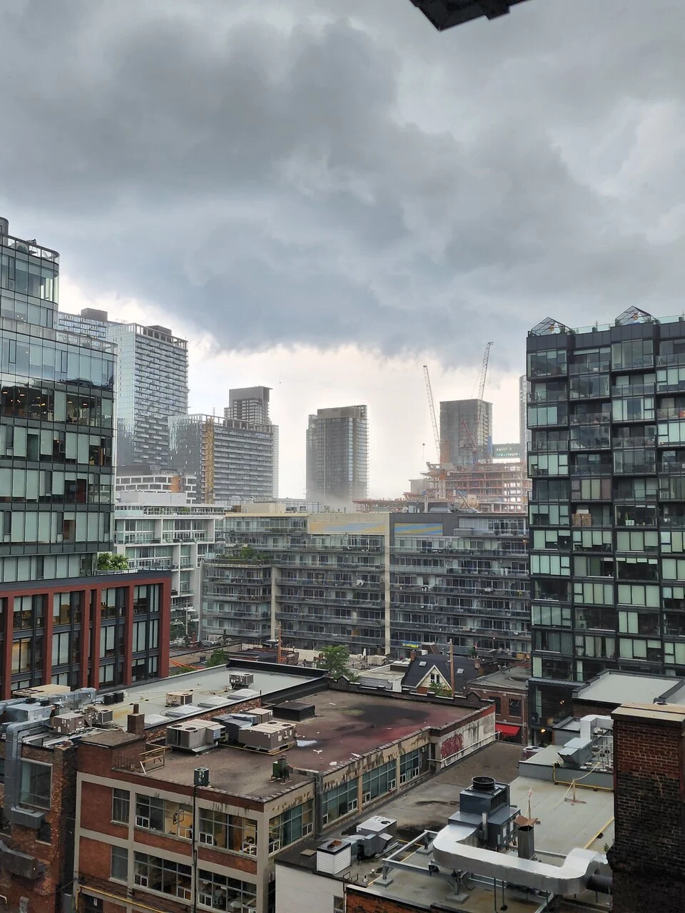 Early Morning Toronto | Scrolller