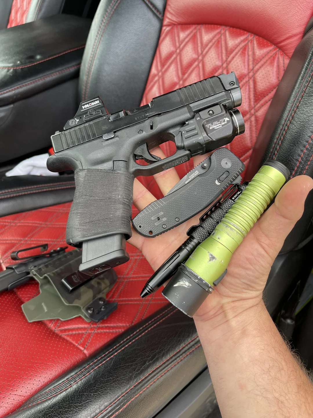 Here’s my EDC setup | Scrolller