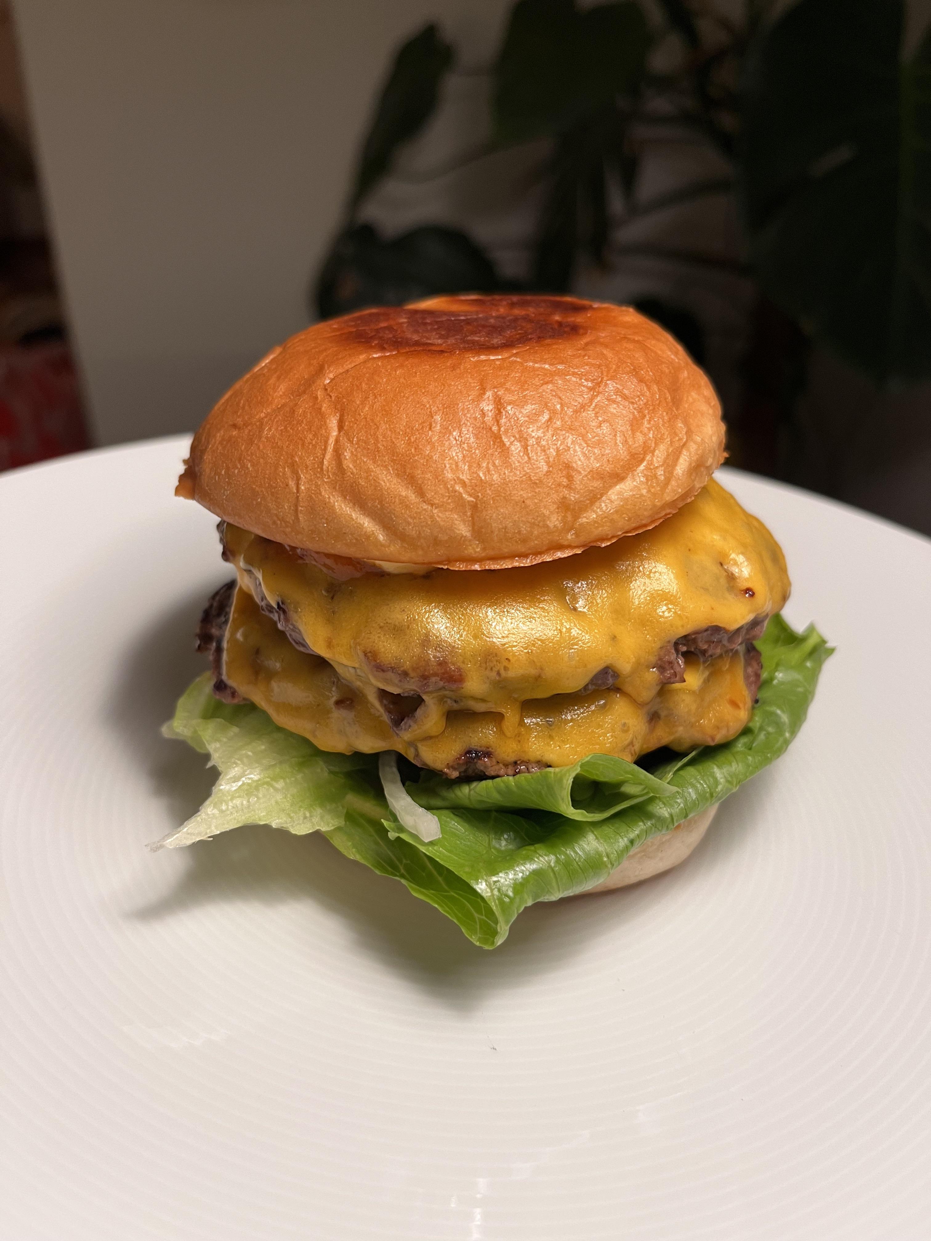 [homemade] double cheeseburger | Scrolller