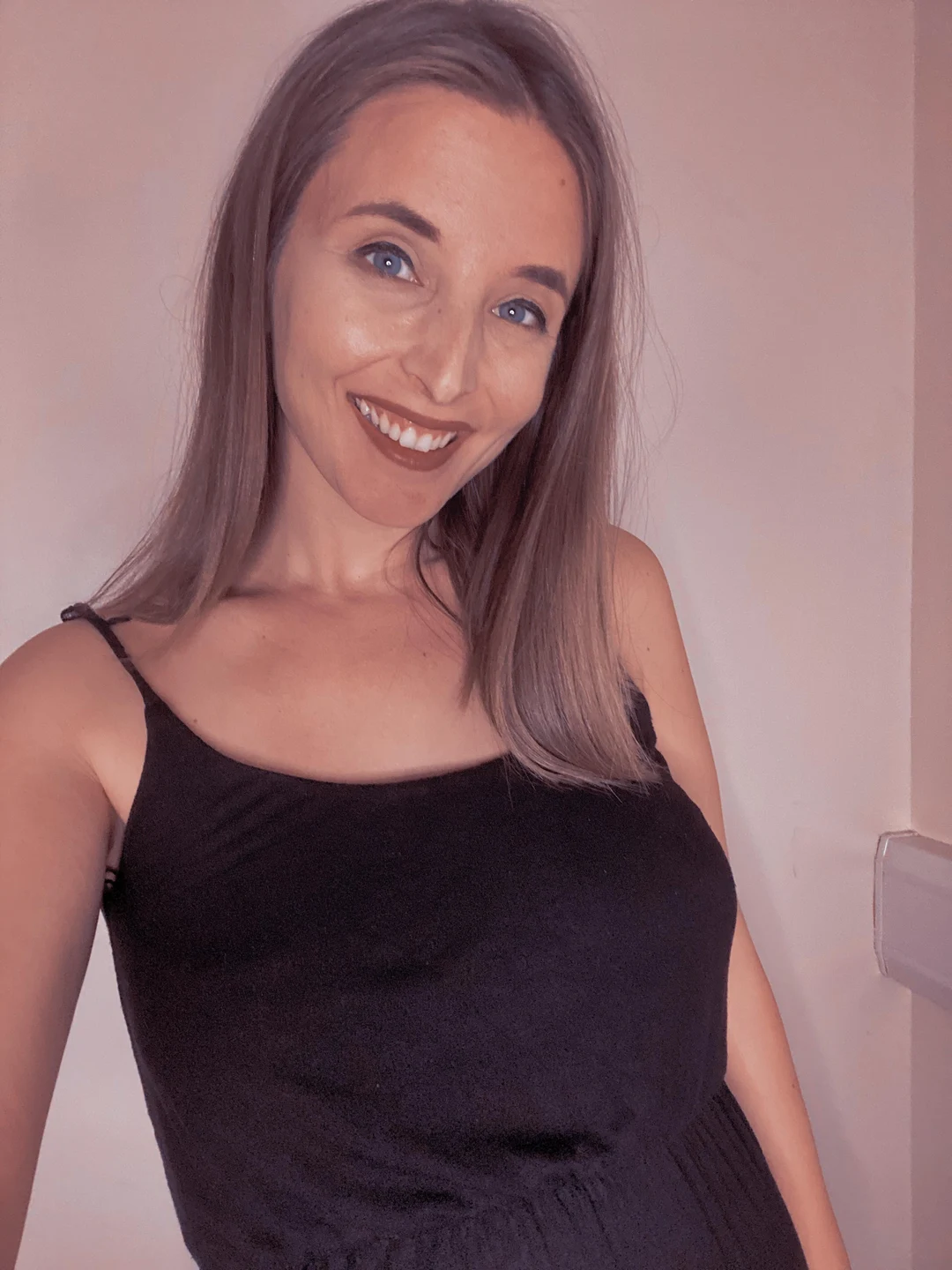 Here’s to being braless in summer dresses :) | Scrolller