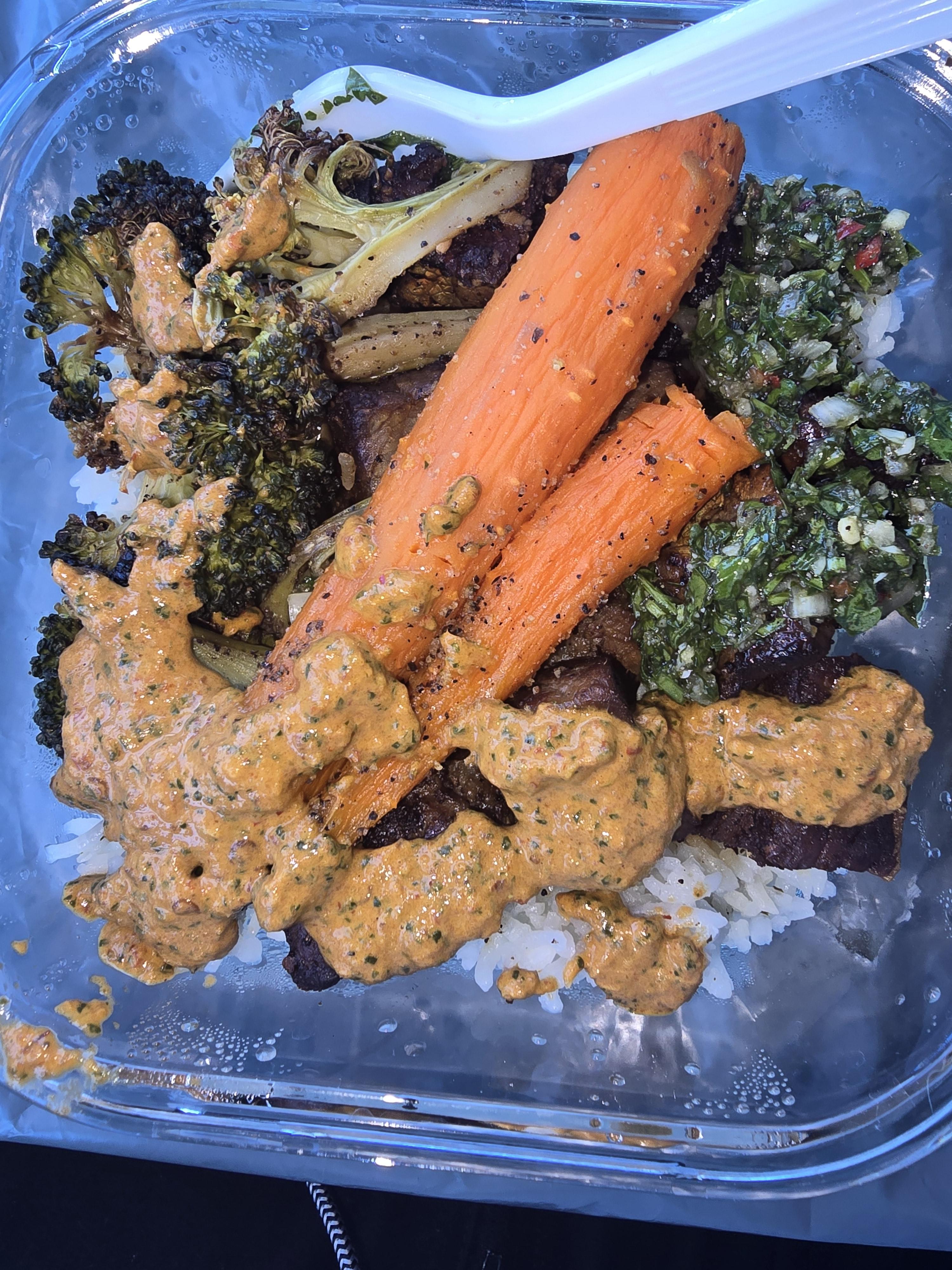 [Homemade] steak with chimichurri and a chipotle sauce with broccoli and carrots over Cilantro ...