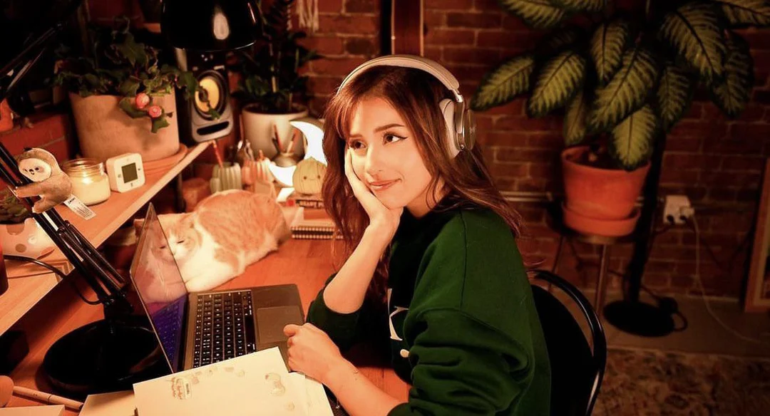 POKI LOOKS EXACTLY LIKE LOFI GIRL, this is so cool | Scrolller