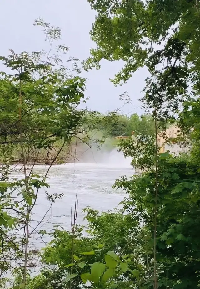 Scenic serenity | Scrolller