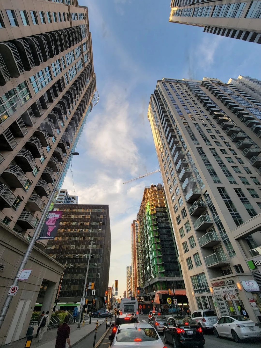 Ottawa, ON, Canada | Scrolller