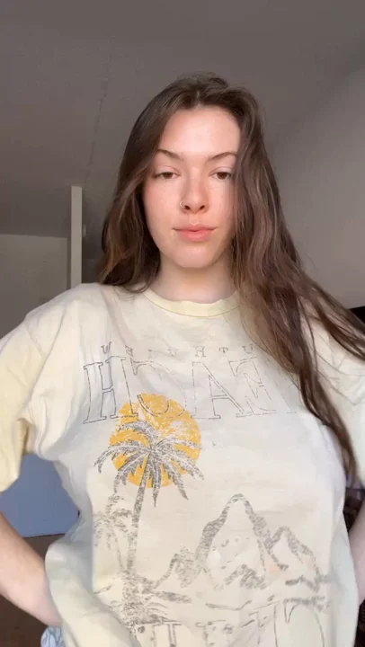 Amazing jiggle | Scrolller