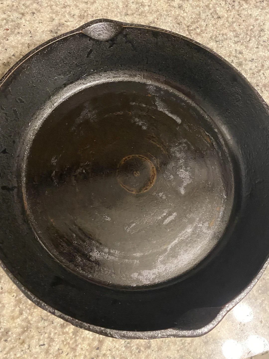 Rough patches and brown circle on salvaged pan I got as a gift. Won't scrub off. Help | Scrolller