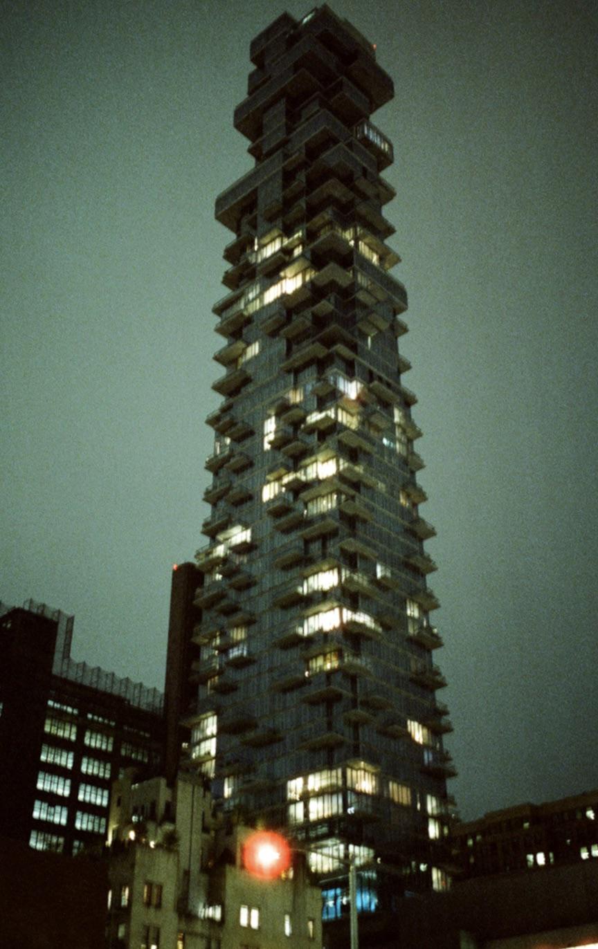 Blade runner building | Scrolller