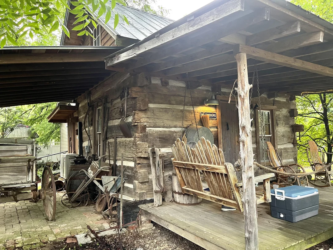 Western Tennessee cabin | Scrolller