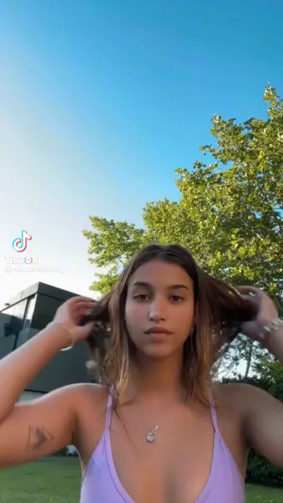 What’s all that movement back there, ma’am? | Scrolller