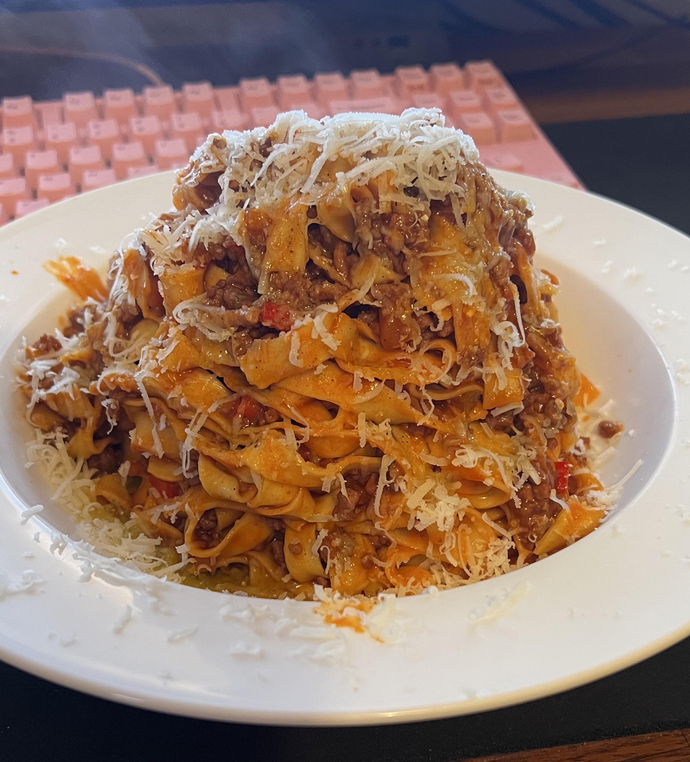 My mountain of bolognese [homemade] | Scrolller