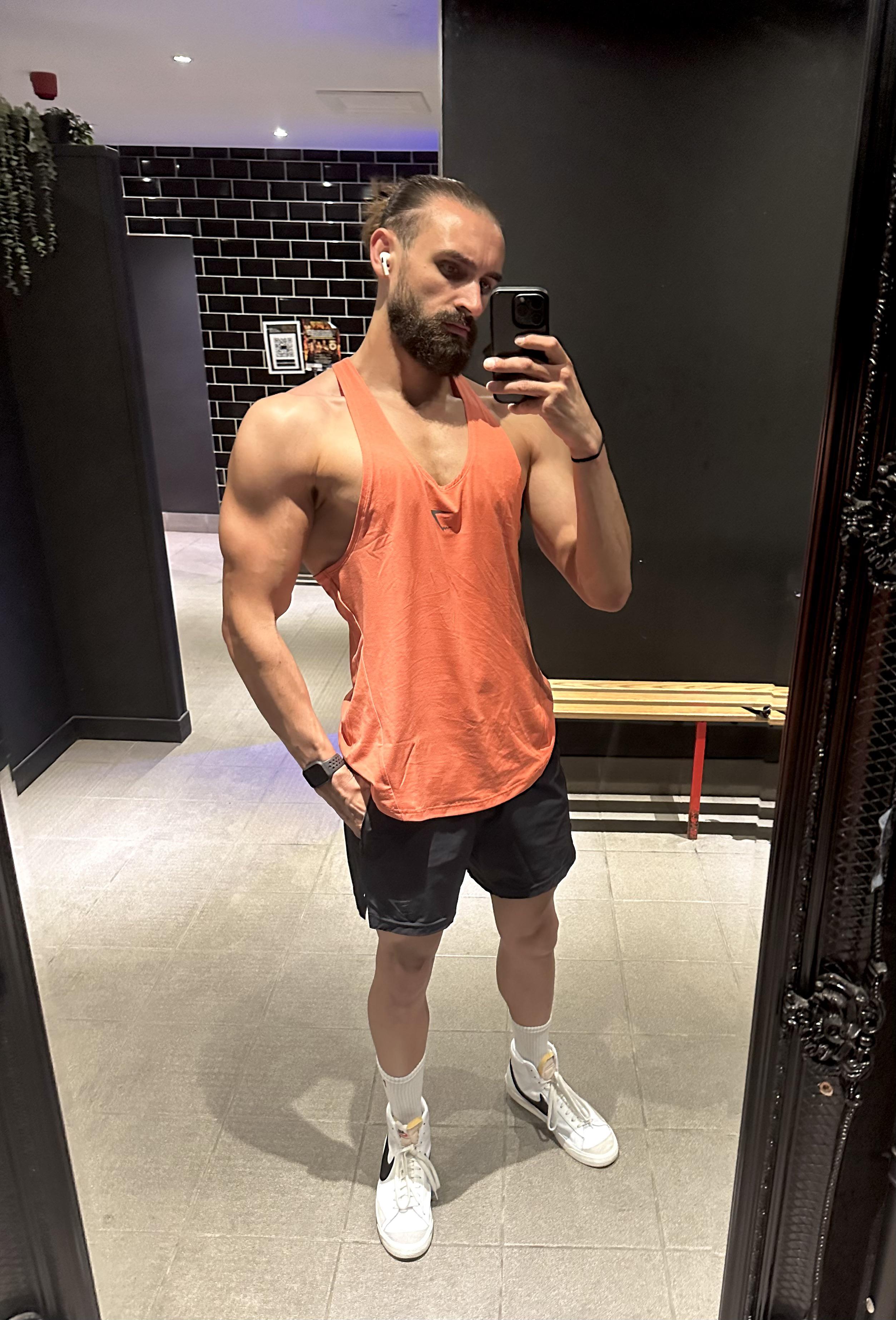 (30M) Feelin the summer vibes with this top☀️ | Scrolller