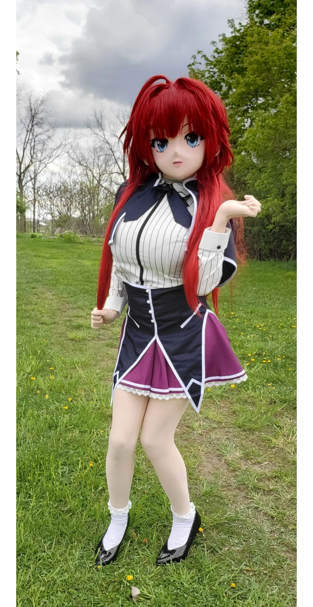 Issei, take the damn photo (Rias Gremory cosplay) | Scrolller