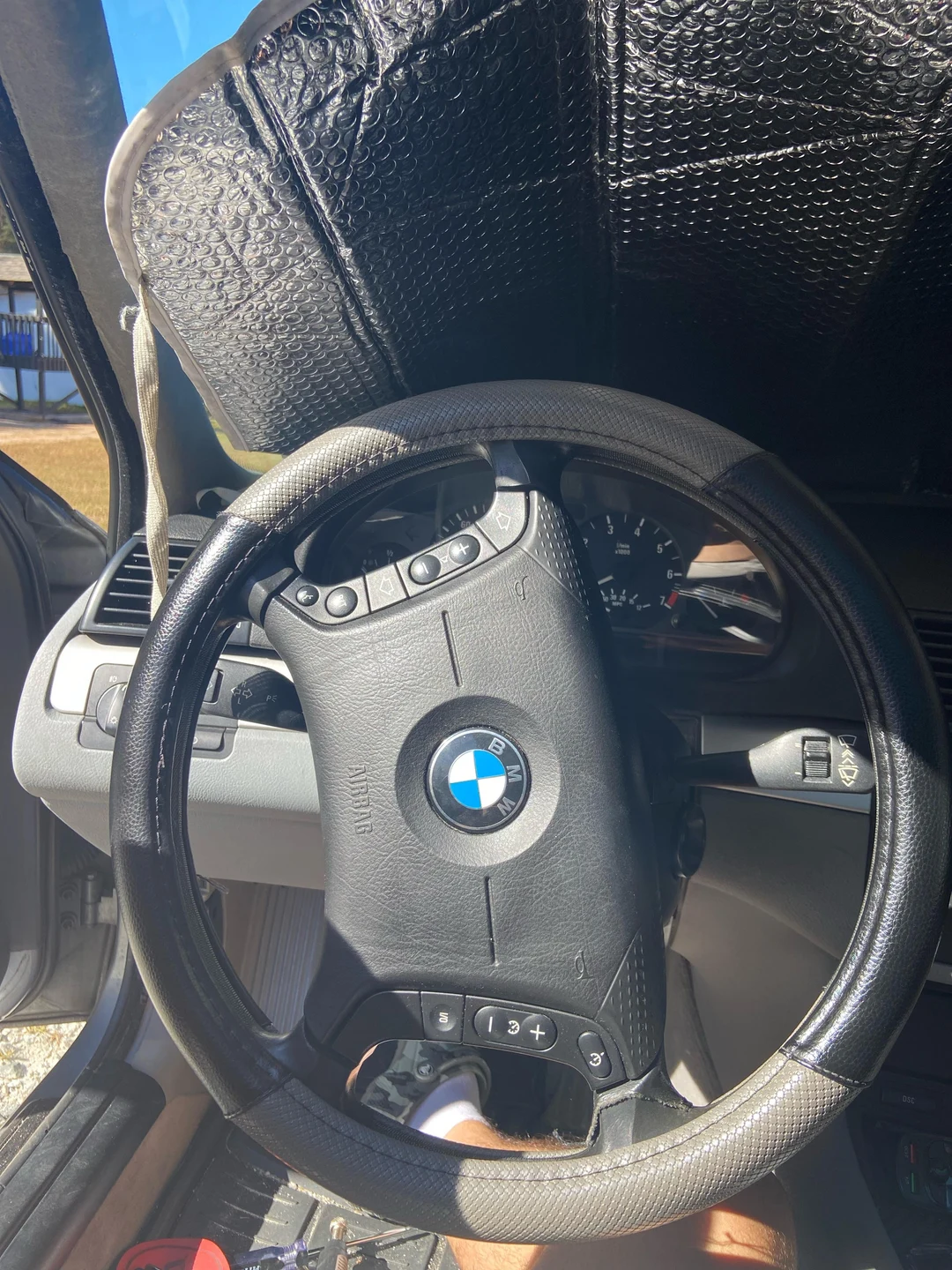 Steering wheel removal help!!! | Scrolller