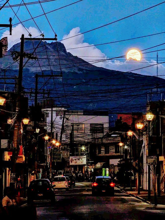 Atardecer | Scrolller