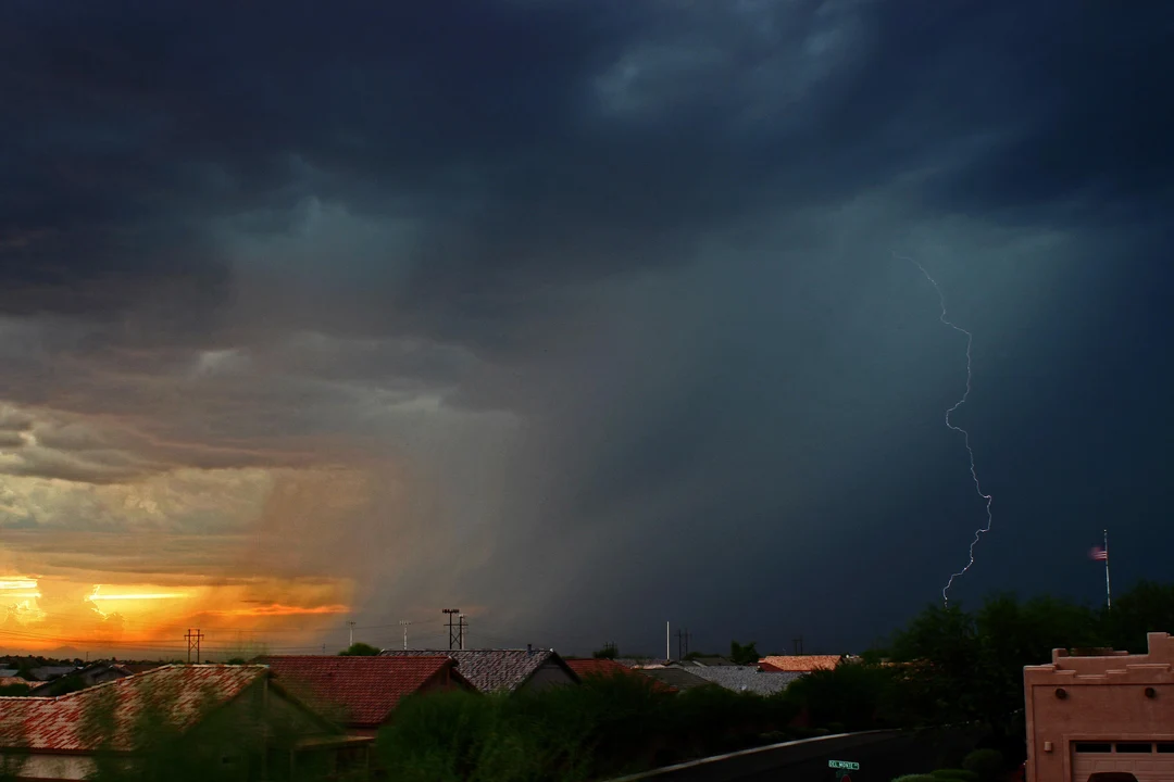 Gold Canyon Thunderstorms | Scrolller