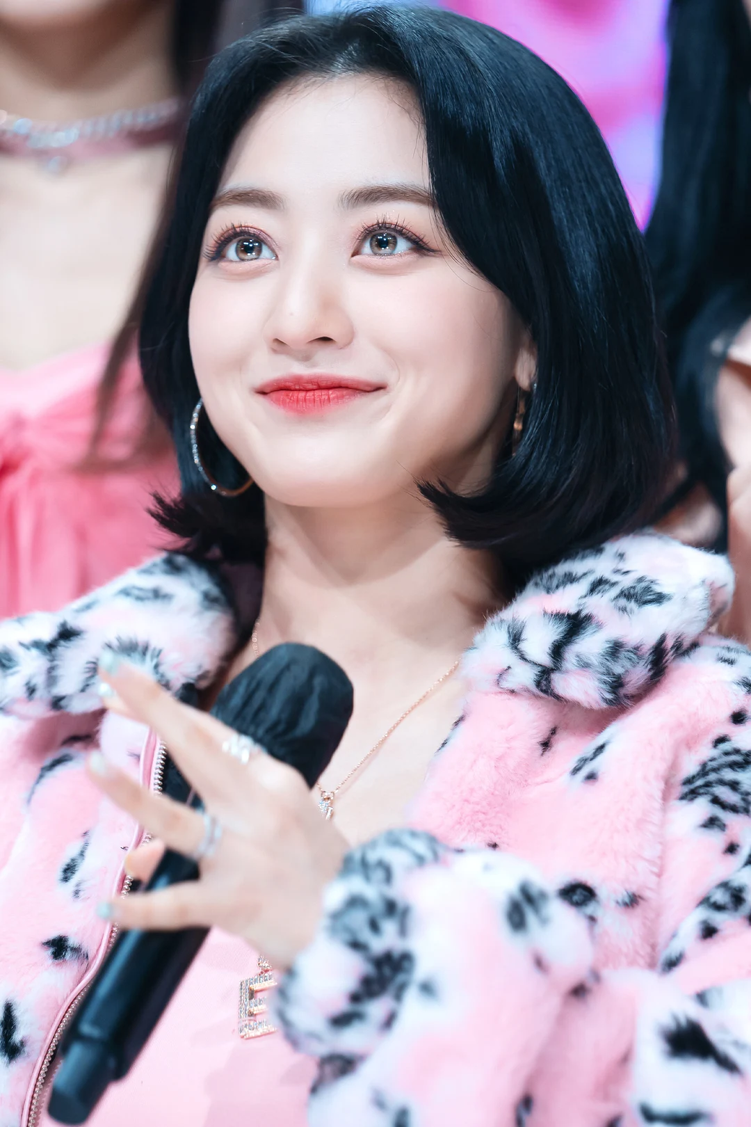 Jihyo | Scrolller