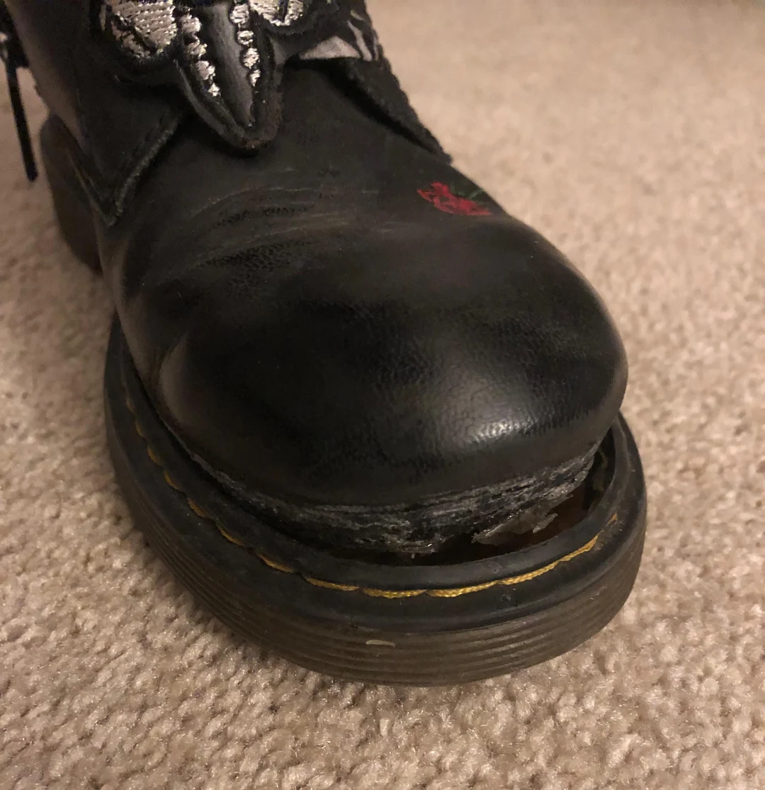 Advice on how to repair my boot? | Scrolller