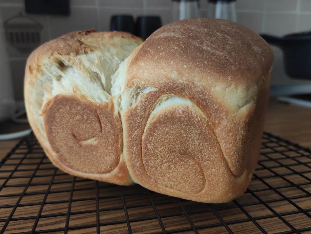 Shokupan (Japanese milk bread) | Scrolller