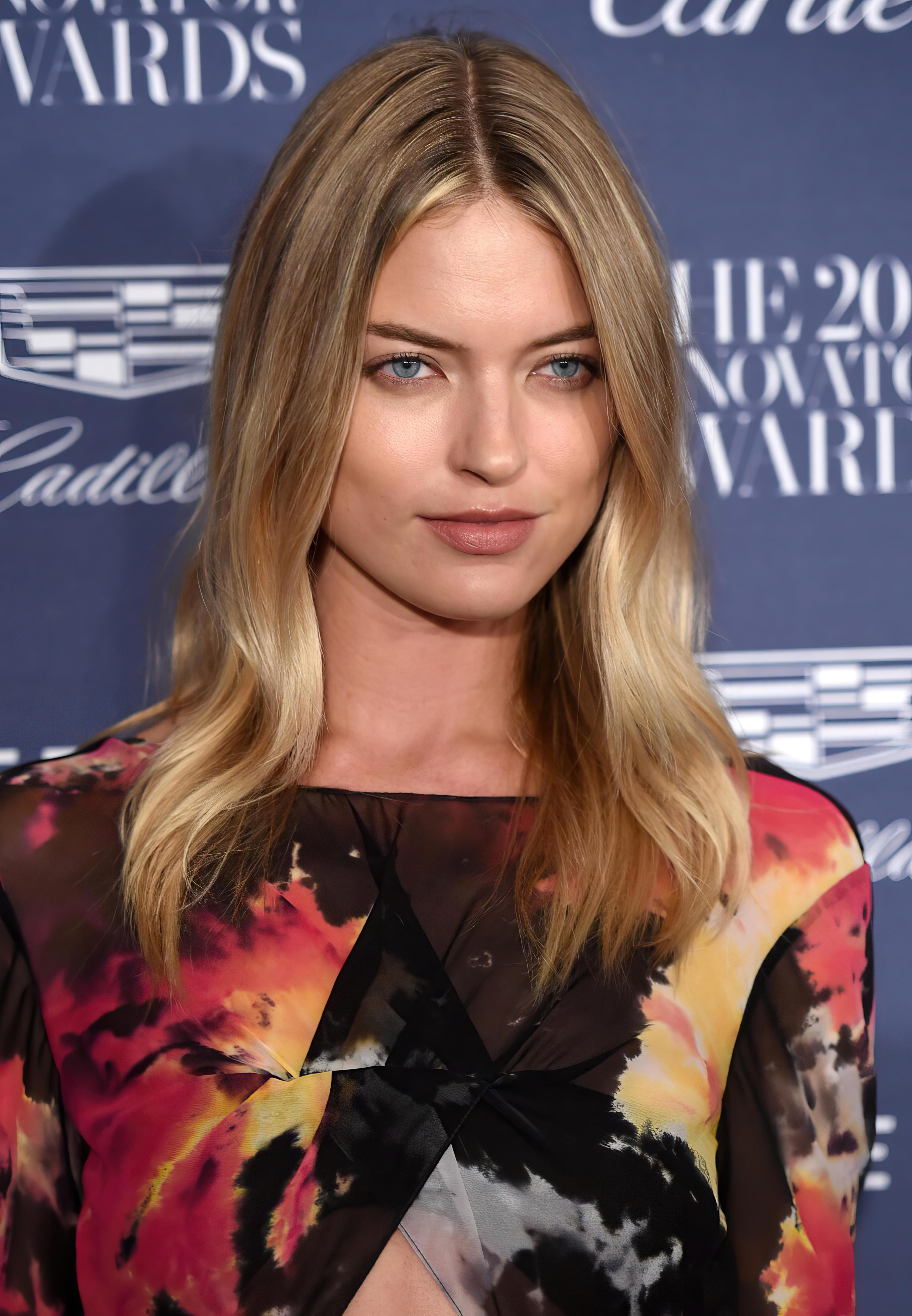 Martha Hunt | Scrolller