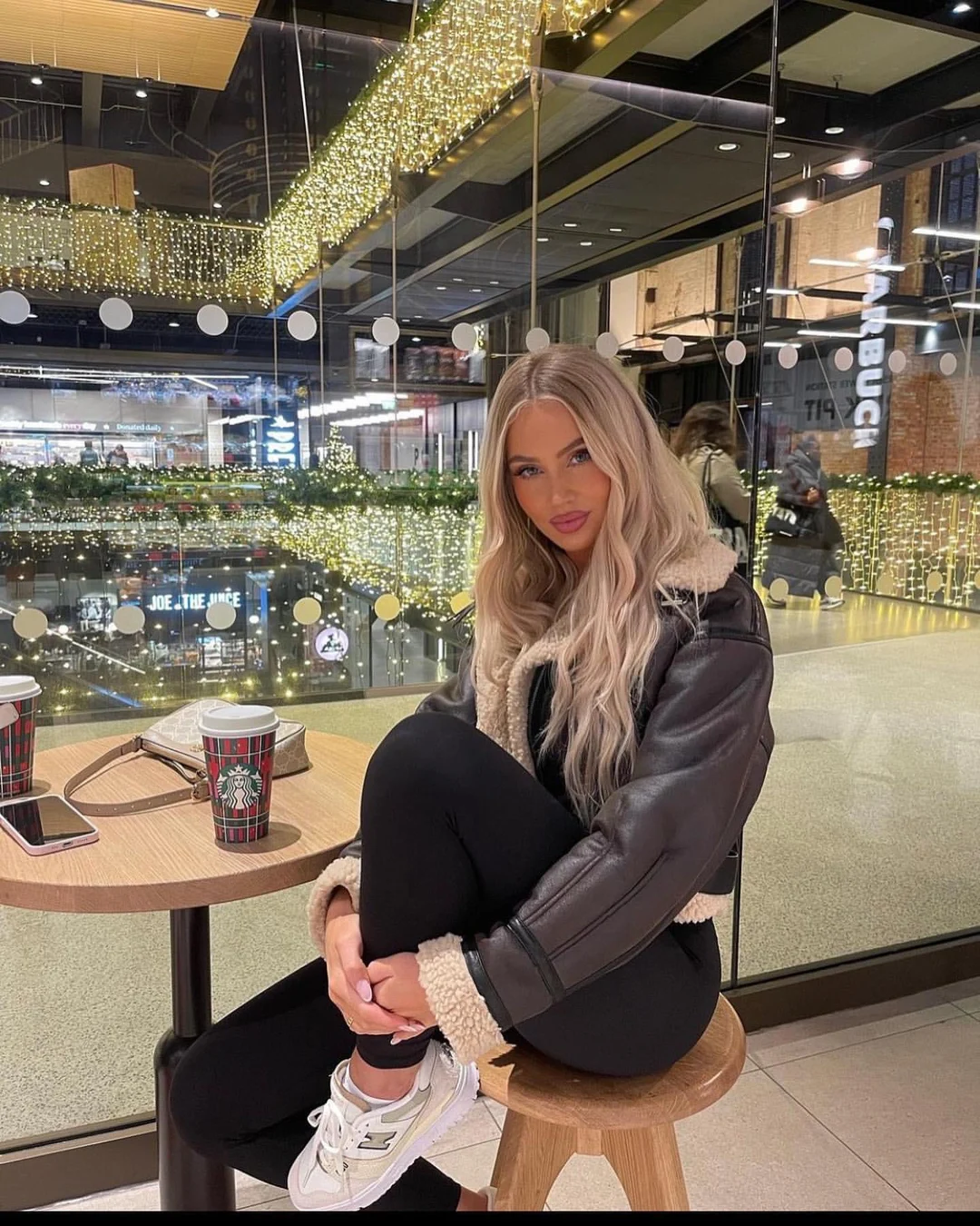 Lunch date | Scrolller