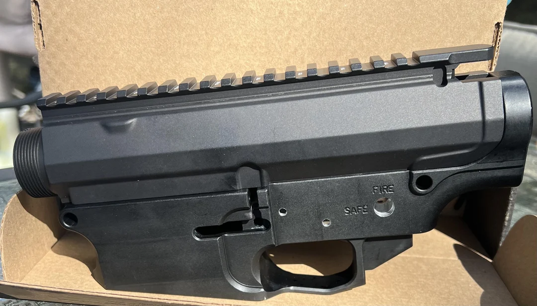 Upper/lower fit? First large frame build | Scrolller